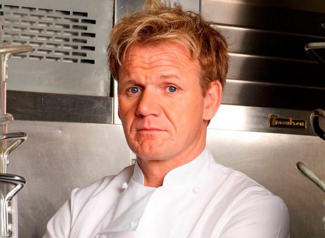 Gordon Ramsey Has An Awkward Gay Moment On Masterchef - Funny Video ...