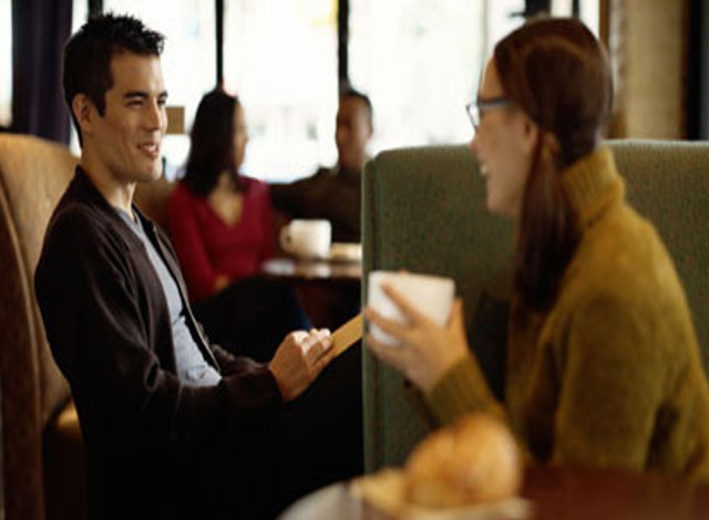 Slick Guy Demonstrates How To Really Use A Dating App - Ftw Gallery ...