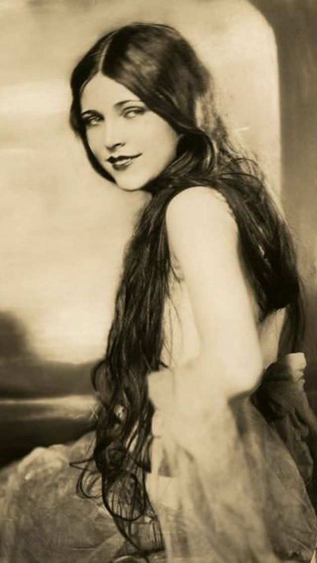 10 Stunning Models From a Hundred Years Ago - Wow Gallery | eBaum's World