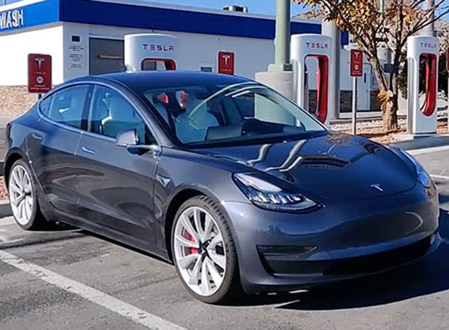 Tesla Model 3 Spins Out After Going 138 MPH - Wow Video | eBaum's World