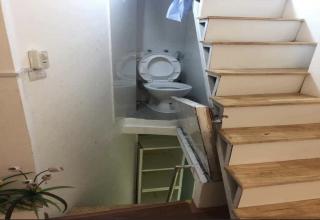 52 Terrifying Toilets That Threatened Our Well-Being - Eww Gallery ...