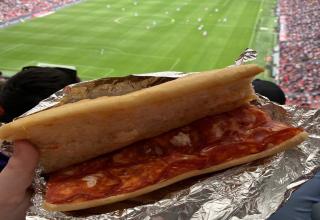 21 Pics of Garbage Soccer Stadium Food AKA Footy Scran - Eww Gallery ...