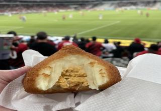 21 Pics of Garbage Soccer Stadium Food AKA Footy Scran - Eww Gallery ...