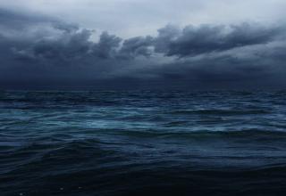 20 Fascinating and Frightening Pics of Bodies of Water - Creepy Gallery ...