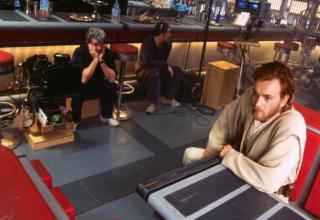 21 Funny Behind-the-Scene Pictures From Iconic Films and Shows - Funny ...