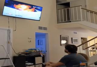 25 TVs That Were Hung Too Dang High - Funny Gallery | eBaum's World