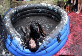 22 Pictures from This Year's Great American Mud Wrestling Show - Wtf ...