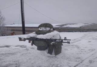 Be Careful Who You Call Snowflake: 26 Snowmen Armed to the Teeth ...