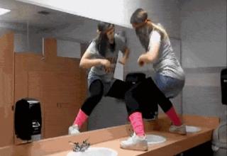 39 Amusing GIFs Of People Falling - Funny Gallery | eBaum's World