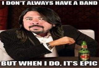 21 Epic Dave Grohl Memes to Help Us through the Week - Funny Gallery ...
