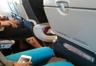 16 Awkward Airplane Moments - Funny Gallery | eBaum's World