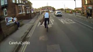 Hilarious Cyclist Fail - Video | eBaum's World