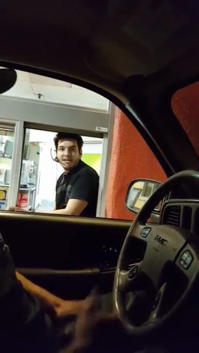 Del Taco Employee Gives Customers Some Serious Attitude - Wtf Video ...