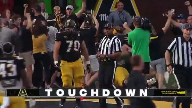 Appalachian State Pulls off a Hail Mary - Video | eBaum's World