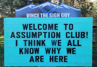 Vince the Sign Guy Has Gained an Online Following Due to His Punny ...
