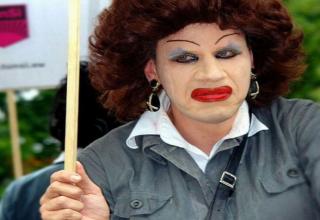 18 Tragic Makeup Disasters - Funny Gallery | eBaum's World