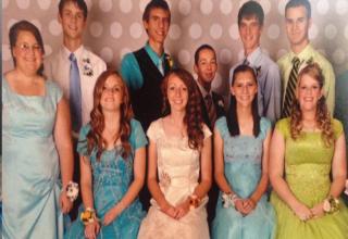You'll Laugh, You'll Cry, You'll Cringe: 24 Hilarious Prom Pics ...