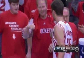 22 Gifs Of People Left Hanging | eBaum's World