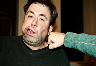 36 Odd Habits That Prove Humans Are Weird Creatures - Gallery | eBaum's ...