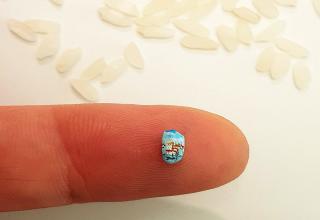 32 Unbelievably Tiny Paintings On Everyday Objects - Wow Gallery ...