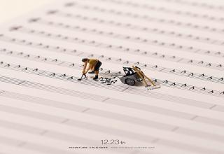 36 Amazing Miniature Scenes Using Everyday Objects | eBaum's World