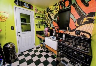 Retro Zillow Listing Is the Horror Home We’ve Always Dreamed Of - Ftw ...