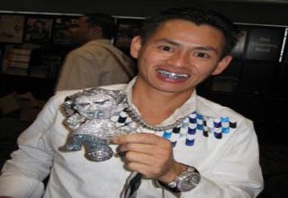 22 Ridiculous Rapper Chains - Pop Culture Gallery | eBaum's World