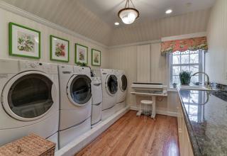 This Mansion Has a Tiny Town Located in the Basement - Ftw Gallery ...