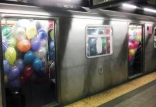 25 Crazy Things You Will Only See On The NYC Subway - Wtf Gallery ...
