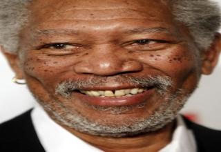 Which famous celeb do these horrible teeth belong to? - Eww Gallery ...