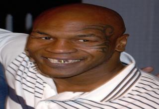 Which famous celeb do these horrible teeth belong to? - Eww Gallery ...