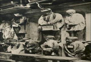 25 Oddly Disturbing Pictures From History - Creepy Gallery | eBaum's World