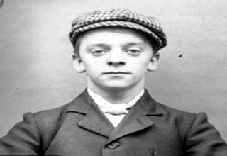 20 Fascinating Pics Of Gangsters From History - Wow Gallery | eBaum's World