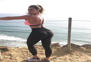30 Hotties In Yoga Pants That Are Bringing The Heat - Wow Gallery | eBaum's World