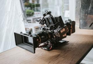 29 Cameraman Confessions to Take You Behind the Curtain - Funny Gallery ...