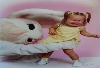 47 Incredibly Awkward Easter Photos - Funny Gallery | eBaum's World