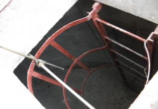 Eerie Photos of A Weird Underground Facility - Wow Gallery | eBaum's World