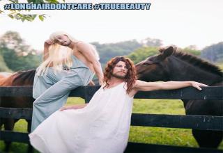 20 Regular Dudes Recreate The Perfect 'Basic Bitch' Selfie | eBaum's World