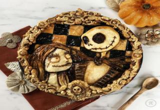 20 Spooky Halloween Pies That Are Quite a Treat - Wow Gallery | eBaum's ...