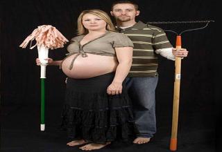 35 Awkward Pregnancy Photos - Pop Culture Gallery | eBaum's World