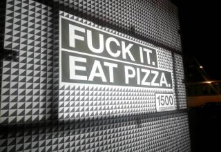 22 Witty Pizzeria Signs - Funny Gallery | eBaum's World